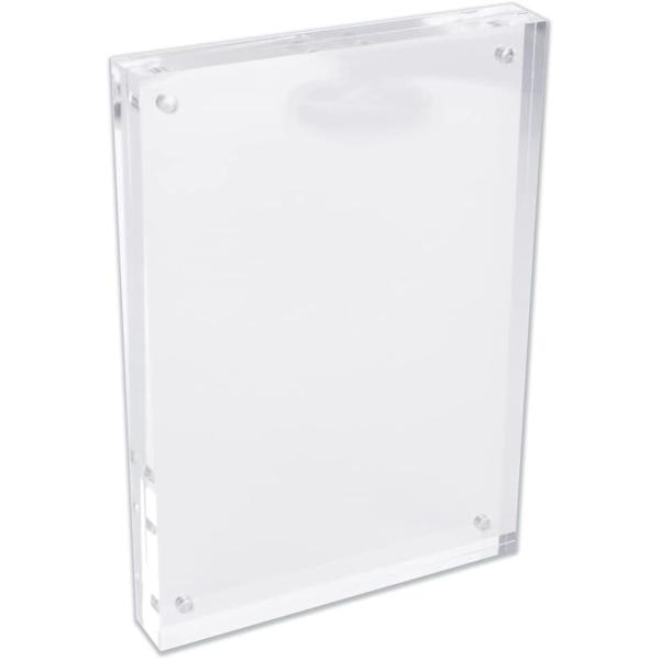 バリエーションコード : 2BJFOKT5F62枚のアクリル板に写真を挟むだけでセット完了。四隅に強力なマグネットを使用しているため、自然と密着するアクリルフォトフレームです。写真はもちろん、雑誌の切り抜き・絵はがき・切手などを挟むことが可...