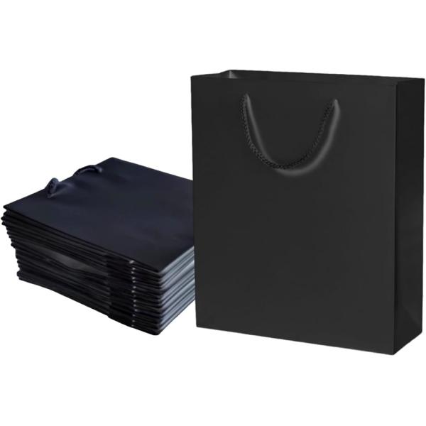 バリエーションコード : 2BJJTJO0DR・「シンプルな無地ギフトバッグセット」プレゼントやパーティーの手土産用に最適な手提げ袋15枚セットです。マットな黒色の紙袋と、自由にアレンジができるベーシックな白色の紙袋の2色展開です。・「丈夫...