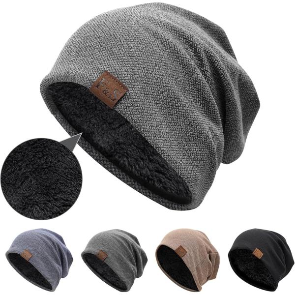 バリエーションコード : 2BJK8GYSH8「秋冬用ニット帽」暖かいスタイリッシュなニット帽です。裏地には中綿を施し、防寒性が優れています。さらに伸縮性があるため、頭によくフィットし、うまく保温できます。日常にもさまざまなコーディネートに...