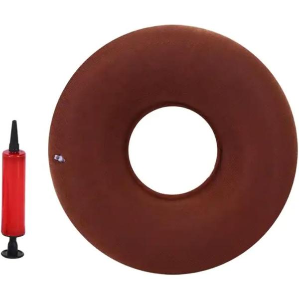 バリエーションコード : 2BJOC1W83Y空気を入れて膨らませるドーナツ型エアークッションです。使わない時はコンパクトにたためるので収納場所をとらず持ち運びにも便利です。表面は手触りの良い布生地を使用しており、エアーの量を調節することで...