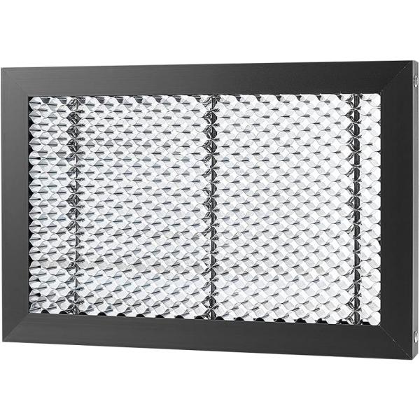 バリエーションコード : 2BJRNK3H8O［ハニカムデザイン］：このレーザーカッター用アクセサリーはオープン構造になっており、ハニカム形状の穴が開いています。最良の空気の流れを確保することができ、カッティング時に煙やその他の物質の発生を...