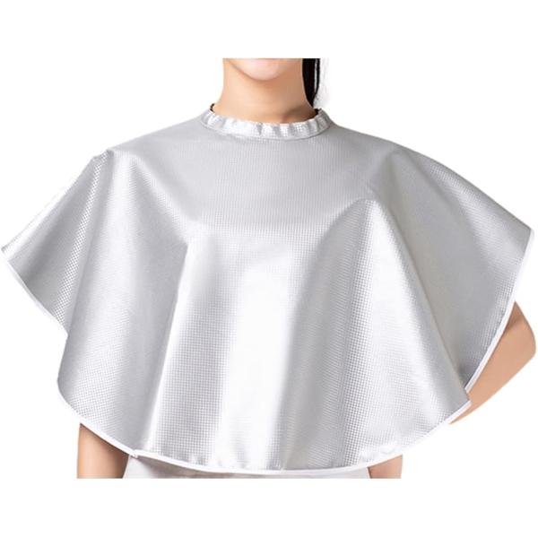 バリエーションコード : 2BJWGS4SH6ファッショナブルな理容、カラーリング用シャンプーケープです。シックなシルバーカラーをご用意致しました。サロンやご自宅でのヘアカット、カラーリングにご活用ください。スタイリッシュでエレガントなシャ...