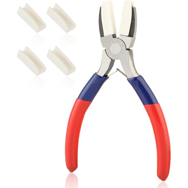 「仕様」先端が樹脂でできているため、当て布いらず・口金を傷つけない。がま口ワークの仕上げに欠かせない仕上げペンチです。完成したがま口ポーチなどの四隅をペンチで押さえて生地が外れてこないようにします。また、ワイヤーを真っ直ぐにすることができま...