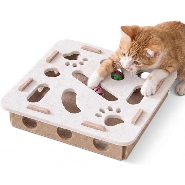 バリエーションコード : 2BR0GUVD00「猫のための楽しい迷路ボード」 正方形デザインのスクエア型迷路ボードで、室内で楽しめる猫用知育おもちゃです。お部屋の中に置きやすい形状で、見た目にもやわらかい印象のデザイン。留守番中や運動不足が...