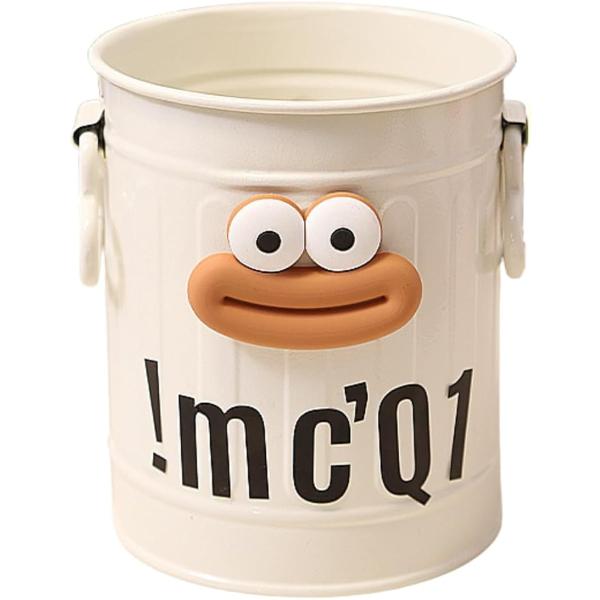 バリエーションコード : 2BUHI3OLDG「癒し系デザイン」韓国発。キュートなキャラクターが癒しを届けるペン立てです。「使うたび笑顔に」机の上に置くだけで気分が上がる愛されデザイン。「可愛いだけじゃない」実用性バッチリで小物収納にも大活...