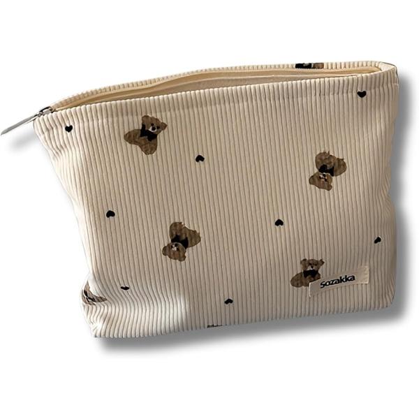 バリエーションコード : 2BUP92Y585くまさん柄のの大人可愛いメイクポーチ。大容量の?サイズ。持っているだけで気分が上がるコスメポーチ。持ち運びに最適で可愛いタイプが４種類。ピンクくまさん， ? / ブルーくまさん， ? / ブラウ...