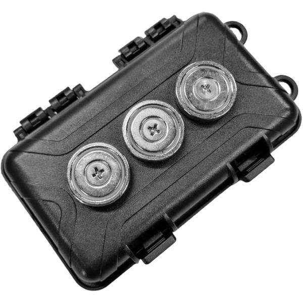 バリエーションコード : 2BRFV8J51F「強力磁力。車体の下にしっかり固定して落下防止」 このシークレットボックスは強力な磁石を内蔵し、約22.6kgの引力で車体の下部や工具箱、玄関ドアの裏など金属製の表面にしっかり固定可能です。オフ...