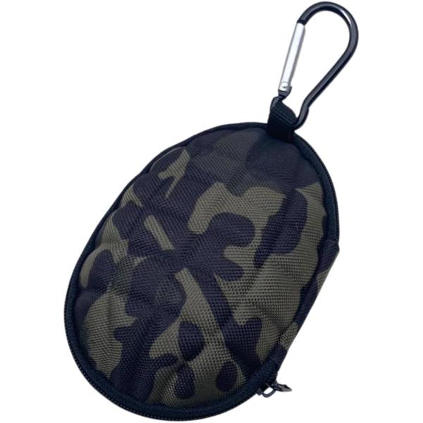 バリエーションコード : 2BRILFRW3N手榴弾をモチーフにしたインパクト抜群のポーチです。ポーチを開けると片方はキーケースに、片方はコインケースになる便利なアイテムキークリップは中に5個ついているので鍵の収納に便利。コインケースはファ...