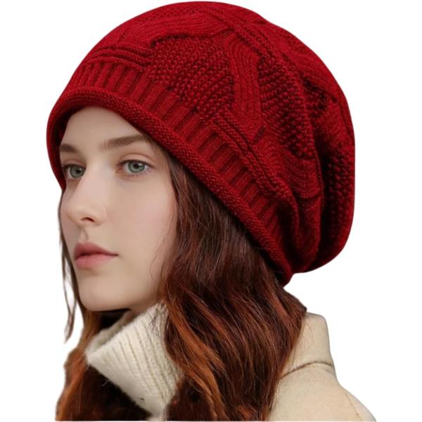 バリエーションコード : 2BRJDCKRJ4表地は柔らかなケーブル編み、裏地にはふわふわのフリースを採用。頭全体を優しく包み込み、冷たい風をしっかり遮断。耳まで暖かく、寒い季節の通勤や外出に欠かせない防寒アイテムです。柔らかく伸縮性のある...