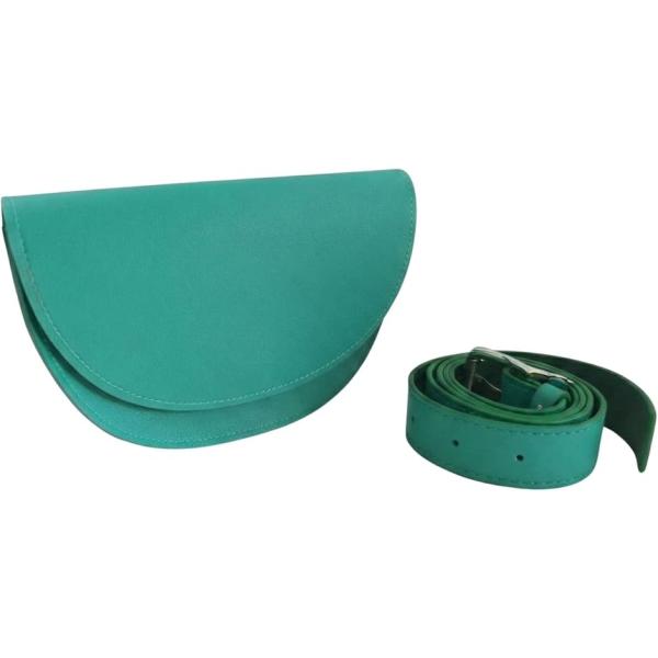 バリエーションコード : 2BRKTOSF4Jボールを最大6個収納できる大容量ながら、腰にフィットするポーチ型でスイングを邪魔しません。ポケットが膨らむストレスを解消し、ティーなどの小物もまとめて携帯可能。身軽で快適なラウンドをサポートしま...