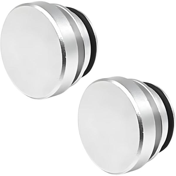 バリエーションコード : 2BRTH9C2VH「使わないソケットの「黒い穴」、スマートに隠しませんか？愛車の内装を、さりげなく格上げするアルミ製キャップ」禁煙車が主流の今、使われずにポッカリと口を開けているシガーソケット。このアルミ製キャッ...