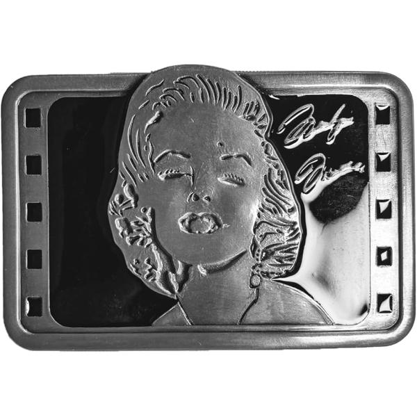 バリエーションコード : 2B9I1ULN6N＊Marilyn Monroe（マリリンモンロー）＊ 世界中で愛され続けるハリウッドの伝説的女優。ブロンドヘアと魅惑的な笑顔で1950年代の映画界を象徴する存在となり セクシーさと可憐さを兼ね備...
