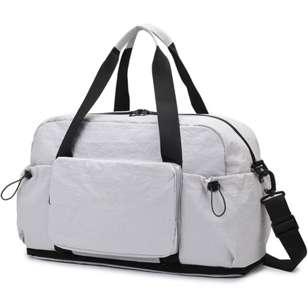 バリエーションコード : 2BRXLCSW48驚きの収納力と整理しやすさを両立し、コンパクトに折りたたんで持ち運びもできる、旅や日常の相棒に最適な多機能ボストンバッグです。シンプルながらもトレンドを押さえたくすみカラーやナチュラルな色展開が...