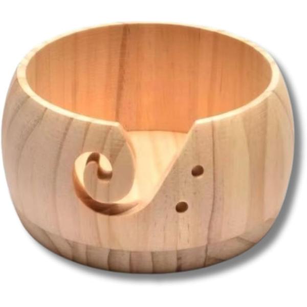 「毛糸の転がりを防ぎ、編み物に集中できる」編み物中に毛糸玉が転がるストレスを軽減。サイドのカット部分（ヤーンガイド）から糸を通すだけで、常に安定したテンションで編み進められます。かぎ針編みや棒針編み、レース糸など、幅広い糸に対応。「ナチュラ...