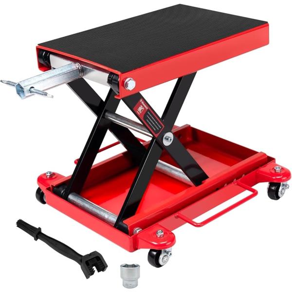 バリエーションコード : 2BUW1NRID0「耐荷重500kg」移動がラクなコンパクト型ジャッキは簡単なリフト機構を通して、安全で、手軽にバイクのメンテナンスを行います。最大500kg（1100LBS）までの荷重が可能です。「適用範囲が広...