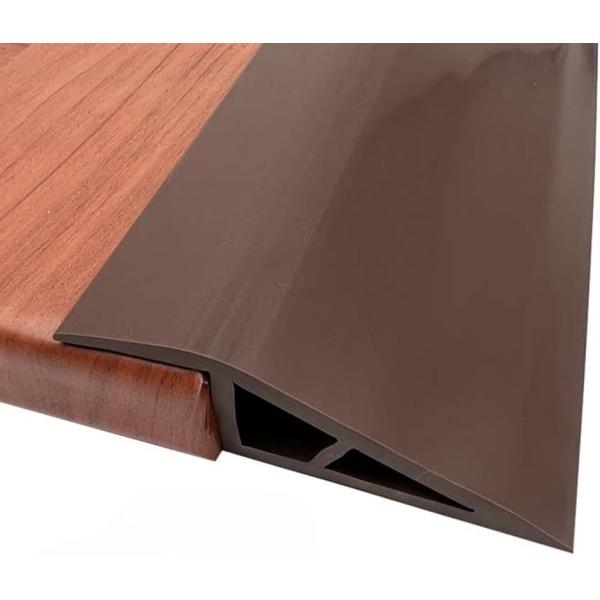 バリエーションコード : 2BU0JKPS60「段差をスマートに解消」粘着テープがついた柔軟性のある見切り材で、床の段差を手軽にカバーできます。スロープ形状で見た目もすっきりしており、つまずき防止に役立ちます。「貼るだけ簡単施工」裏面には強...