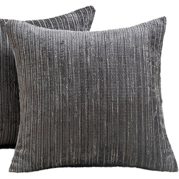 バリエーションコード : 2BUFSHXIJ6クッションカバーのサイズ 30x50cm 40x40cm、45x45cm、50x50cm、55x55cm サイズは様々なバリエーションがありますが、一般的な規格サイズは45cm x 45cmにな...
