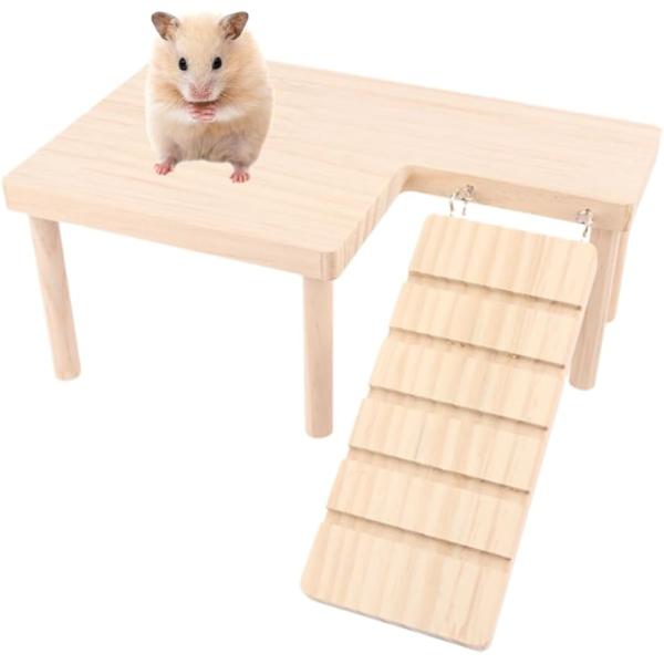 「楽しい遊び場」　登ったり降りたりを楽しめる階段付きのデザインの天然木ステージ。ハムスターやチンチラなどの小動物の活発な暮らしにピッタリ。「通気性抜群で快適空間」　天然木と通気性が高いオープンなデザインを採用。ケージ内の空気循環を促進。いつ...