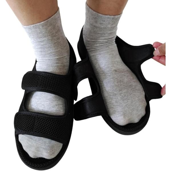 バリエーションコード : 2BU1G113VD脱ぎ履きしやすい介護シューズです。骨折後や手術後のリハビリなどに最適です。2ケ所の面ファスナーでフィット感の調整が可能。足をしっかりホールドしてくれます。フルオープン型なので妊婦さんでもお年寄り...