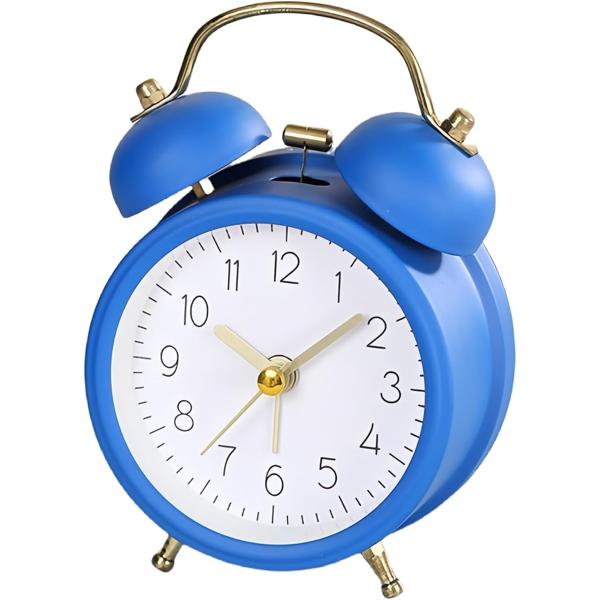 「大音量 目覚まし時計 ツインベル」このアラーム 時計は、絶対起きれる目覚まし時計です。このアナログでおしゃれな爆音目覚まし時計は、双鈴なので、左右のベルを叩くハンマーがあります。振動 目覚ましのベル音は、クリアで大音量で、深い眠りや聴覚障...