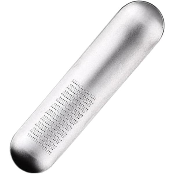 「切れ味と手軽さ両立」 小さなおろしがねでも十分な切れ味があり、薬味の香りと風味をしっかり引き出します。わずかな力でふんわり均一におろせるので、使いやすさと切れ味のバランスが良く毎日の調理に自然と手が伸びるおろし金です。「薬味調理が快適に」...