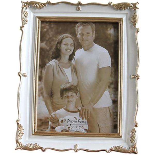 バリエーションコード : 2BU35L8CCD「アンティークとモダンの融合」クラシックな風格と洗練されたデザインで、お部屋に上品な雰囲気を添えるフォトフレームです。「思い出を美しく演出」旅行や家族、恋人との写真をアンティーク調の額で彩り、日...
