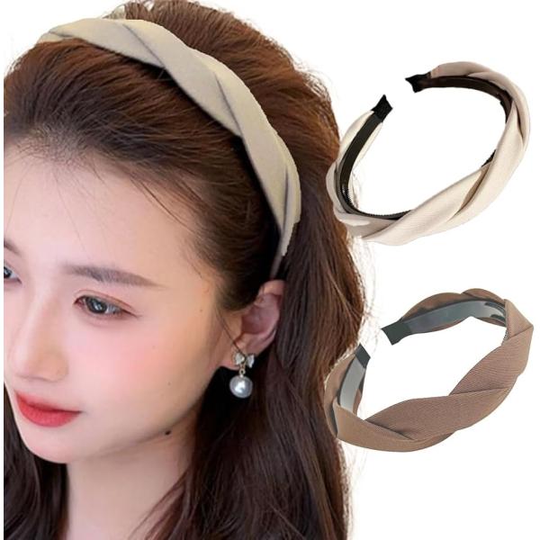 バリエーションコード : 2BU8K3JCKJ立体感あるツイストデザインが特徴のカチューシャ、どんなヘアスタイルのも合わせやすくさっと身に着けるだけでおしゃれに。シンプルなデザインと落ち着いたカラーで上品な印象に、甘すぎず落ち着いた雰囲気を...