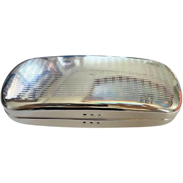 バリエーションコード : 2BU98LW00P「高級感あるデザイン」スタイリッシュなシルバーボディが日常に高級感と実用性をプラス。「丈夫な素材」軽くて丈夫なアルミ製だから、毎日持ち歩いても安心感が続きます。「おしゃれな見た目」光沢あるメタリ...