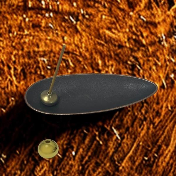 バリエーションコード : 2BUDY15VXW「セット内容」香皿x1、スタンドx2（壺頸型／滑球型）「選べるカラー」ゴールド／シルバー／ブロンズ（全3色）「サイズ」皿：約11cmx4cmx高さ1.5cm、スタンド：直径約1cm「重量」皿 約...