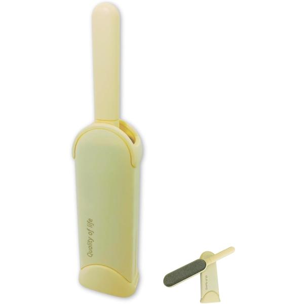 ポリエステルのプラシの静電気を利用し、ホコリをキャッチするため、衣類を傷つけませんブラシの長さが約17.5cmと広く両面が使えますので、一度の拭き取りで大量にホコリが取れますケースがブラシのクリーナーとなっており、埃を取ったブラシをケースに...