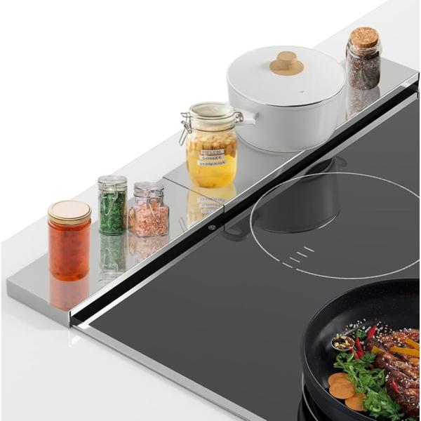 「超薄型でキッチンスペースをスッキリ」高さわずか2.5cmの排気口カバーが、ビルトインガスコンロやIHクッキングヒーターの邪魔になりません。幅43〜80cmまで自由に調整可能で、どんなコンロにもフィット。ガスコンロ カバーとしても活躍し、狭...