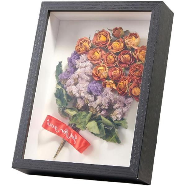 バリエーションコード : 2BUGT46HHR奥行き5cmの立体設計で、写真やコレクションを美しく飾れるA4サイズのボックスフレーム。お気に入りの作品を立体的に展示でき、おしゃれなインテリアとしても映えます。アクリル仕様により、作品をクリア...