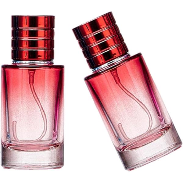 バリエーションコード : 2BUHLXPJUR「おしゃれなグラデーション香水アトマイザー2本セット」 美しいグラデーションガラスが印象的な、携帯に便利な香水アトマイザー2本セットです。「30mlのたっぷり容量で使いやすい」 旅行や外出先でも...