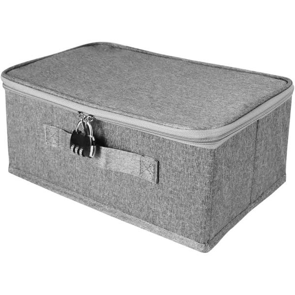 バリエーションコード : 2BUIH10XTK「安全性」ダイヤル錠付きのデザインにより、貴重品や大切な衣類をしっかりと保護します。鍵を持ち歩く必要がないため鍵の紛失の心配もなく、番号を覚えるだけで簡単にアクセス可能です。お子様やペットのいた...