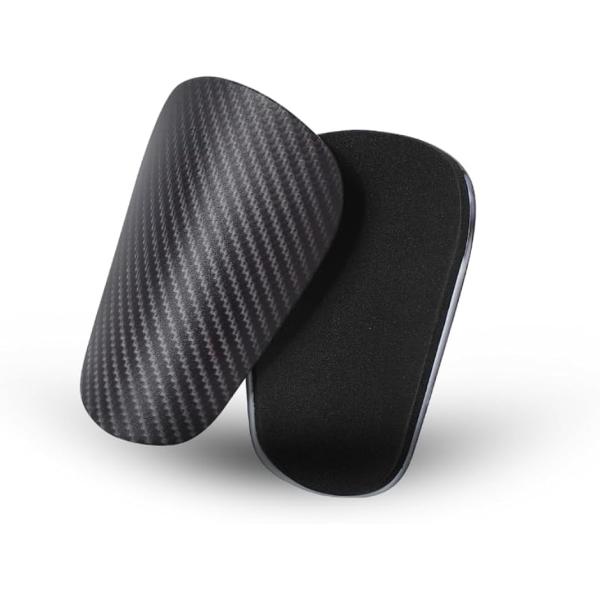 バリエーションコード : 2BUJ9CX1PS「極小サイズ」手のひらに収まる極小サイズのシンガード。動きやすさ重視で設計されたため、フィット感が抜群で邪魔になりにくい仕様です。特にキッズやジュニアの初めてのプレイに最適なサイズ感です。「衝撃...