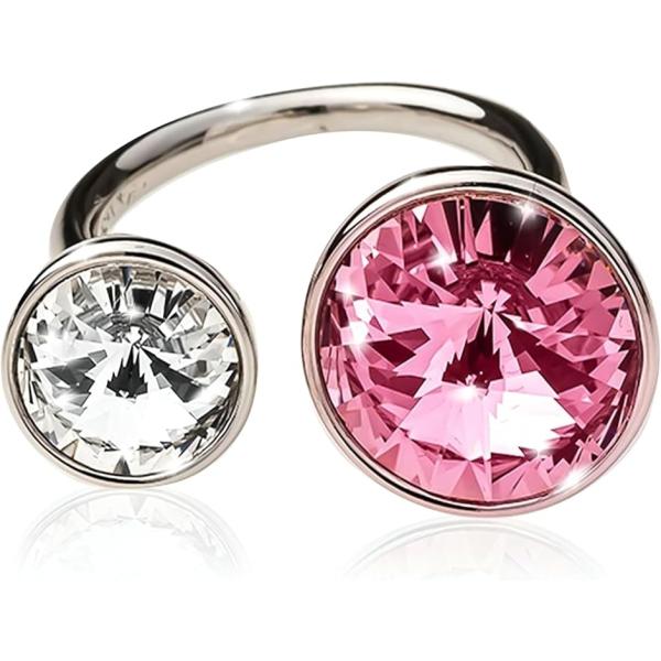 バリエーションコード : 2BULKKQ0IC大小ふたつのジルコニアが煌めくオープンリング。通常の指輪とは少し異なる個性的な手元を演出できるアイテムです。ジルコニアリングは普段使いはもちろん、ビジネスシーンにもパーティーシーンにもご使用いた...