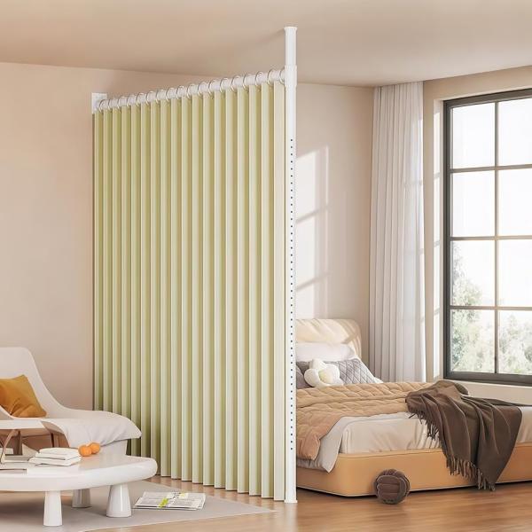 バリエーションコード : 2BR3J3XC14「縦横対応サイズ」幅260cm〜310cm 高さ210cm〜310cm カーテン幅310x240cm「間仕切りや目隠しに」このつっぱり式 間仕切りカーテンロッドは多目的で、部屋、バスルーム、リビ...