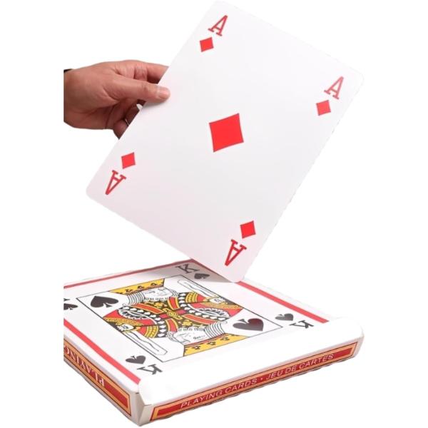 バリエーションコード : 2BUQLNT140「顔が隠れる驚きのサイズ、約29x20cmの巨大トランプ」A4サイズ相当、通常の約9倍という特大サイズのトランプは、手に取った瞬間から笑いと驚きを生み出します。顔がすっぽり隠れるほどの大きさは、...