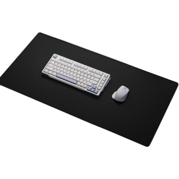 バリエーションコード : 2BUR8W8GXX「滑り止め機能」このマウスパッドは、PUレザーを使用しており、デスク上での安定性を確保します。これにより、マウス操作がスムーズになり、作業効率が向上します。滑りにくい表面が、集中力を高め、ストレ...