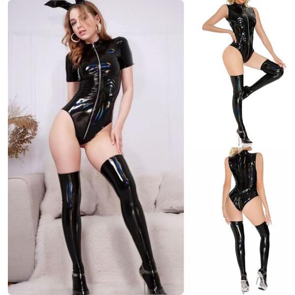 バリエーションコード : 2BURGU5RFL視線をロック――。光を受けて艶めくエナメル風のレザー調素材が、ボディを艶やかに包み込む。艶やかなエナメル風の光沢が妖艶に輝く、ボディースーツxタイツの魅惑のセットアップ。まばゆいほどの輝きを放つ...