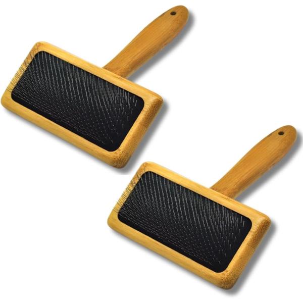 「伝統的で耐久性の高い木製ハンドルと鋼線素材」高品質な木材を使用した滑らかなハンドルは手に馴染みやすく、長時間の使用も快適。耐久性のある鋼線はウールやペットの毛のもつれを効果的にほぐす。「多機能でペットのグルーミングから家庭の掃除まで活躍」...