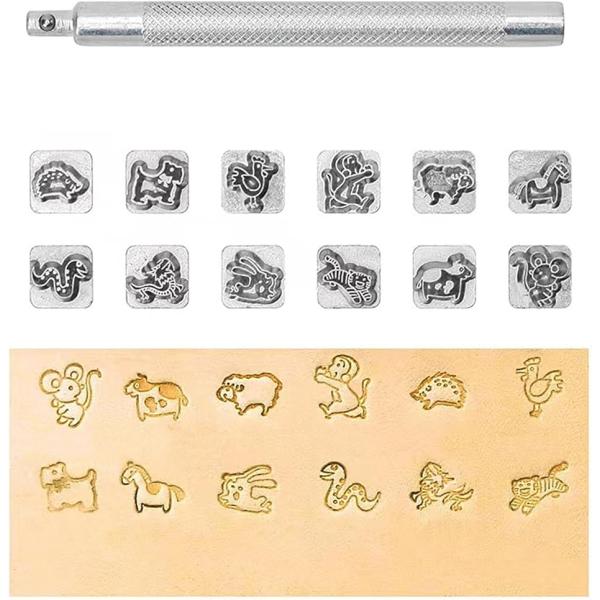 バリエーションコード : 2BUS4GKGGRレザークラフト作品に、特別な輝きをプラス。 作品に個性と物語を刻みたいレザークラフターさん必見。この12干支柄金属刻印セットは、あなたの革細工を次のレベルへと引き上げるためのアイテムです。繊細で...