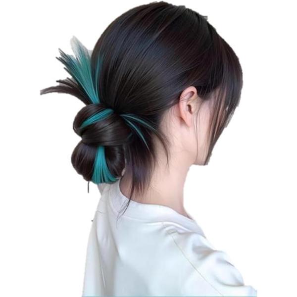 バリエーションコード : 2BUSQS8WOOさっと装着、新しい私へ。このウィッグは、抜け感のある低めお団子ボブと、黒髪に映えるインナーカラーが特徴です。普段使いから特別な日まで、あなたの魅力を引き立てます。簡単装着で忙しい朝も安心。自然な...