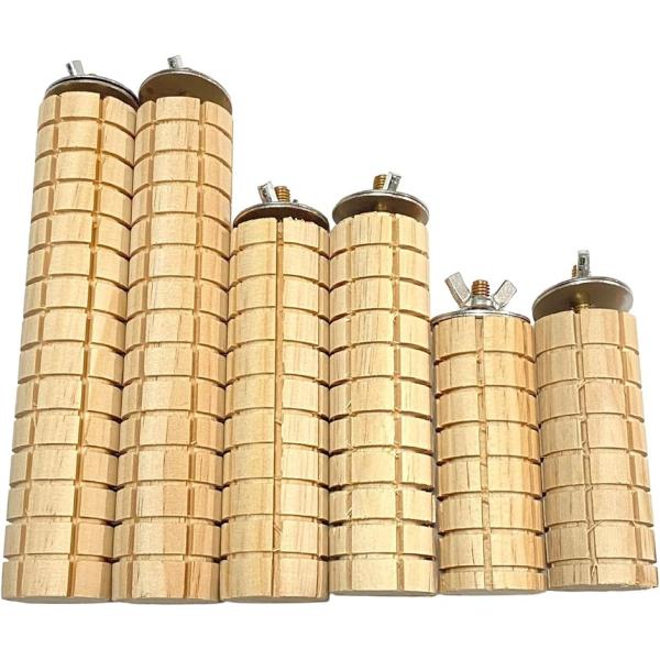 バリエーションコード : 2BUSSSHUP4小動物たちの毎日に「遊び」と「リラックス」をプラスする、便利で楽しいかじり木コーン。直径3cmの天然木を使用したつぶつぶデザイン。インコやオウムなどの鳥類からウサギ、ハムスター、モルモット、チン...