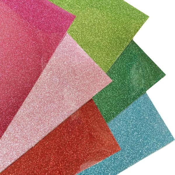 バリエーションコード : 2BUT8P919D家庭用アイロンで簡単に貼れる。キラキラグリッターの熱転写シートです。A4より少し大きめのサイズで、手軽にカット可能。Tシャツやバッグをおしゃれにアレンジできます。「カラー」紫、ピンク、赤、黄緑、...