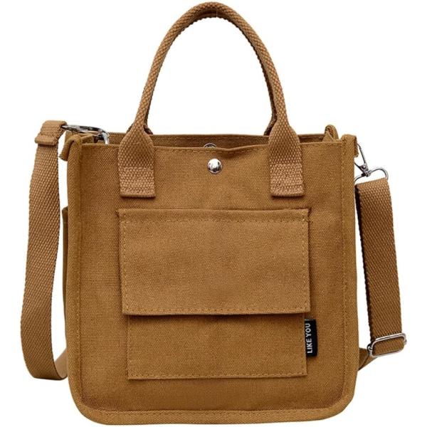 バリエーションコード : 2BUUQO1L9G「機能性ばっちり」表面・背面・両サイドに多機能ポケット付き。散歩アイテムをすっきり収納。「シンプルデザイン」無地でシンプルだから、どんなファッションにもマッチするデザイン。「収納力抜群」ジッパー...