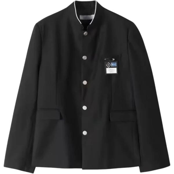 バリエーションコード : 2BUKKGUIQ5「本格的な学ラン風デザイン。」 詰襟風のデザインで、高校生の制服のような雰囲気を再現した学ラン風コスチューム。ボタン開閉タイプで着脱しやすく、春秋のイベント・文化祭・ステージ衣装にぴったり。ジャ...