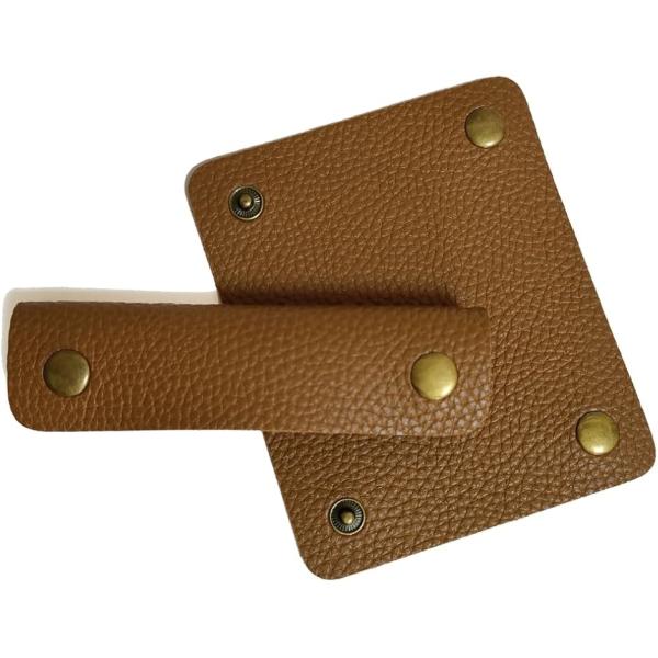 バリエーションコード : 2BUXWR3Y44「高級感あふれるデザイン」PUレザー製の高級感あふれるハンドルカバーでバッグの持ち手を保護。「適応範囲」平たい持ち手は幅3cmまで、丸い持ち手は直径2cmまで対応可能。「固定方式」スナップホック...