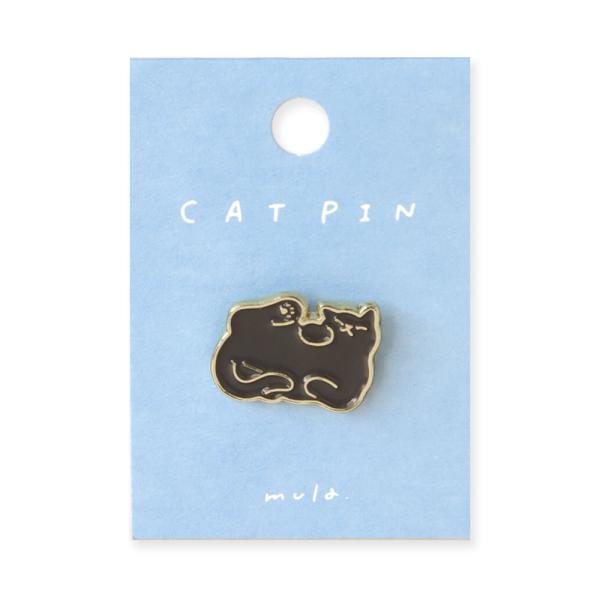 mula ピンバッジシリーズには、ねこが4種、わんこが4種の合計8種で展開。シンプルなデザインなので、洋服やバッグなどのさりげないワンポイントに。ピンバッジのやさしい雰囲気に合わせた台紙は厚みと手触り感のある紙を使用しているので、ちょっとし...