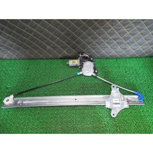 **** 商品説明を必ずご確認ください ****部品管理番号：000023322813120メーカー純正品番：85710-B2011部品名：右Fドアレギュレータ・モーター部品メーカー品番：062040-1961部品区分：リサイクル品管理品番...